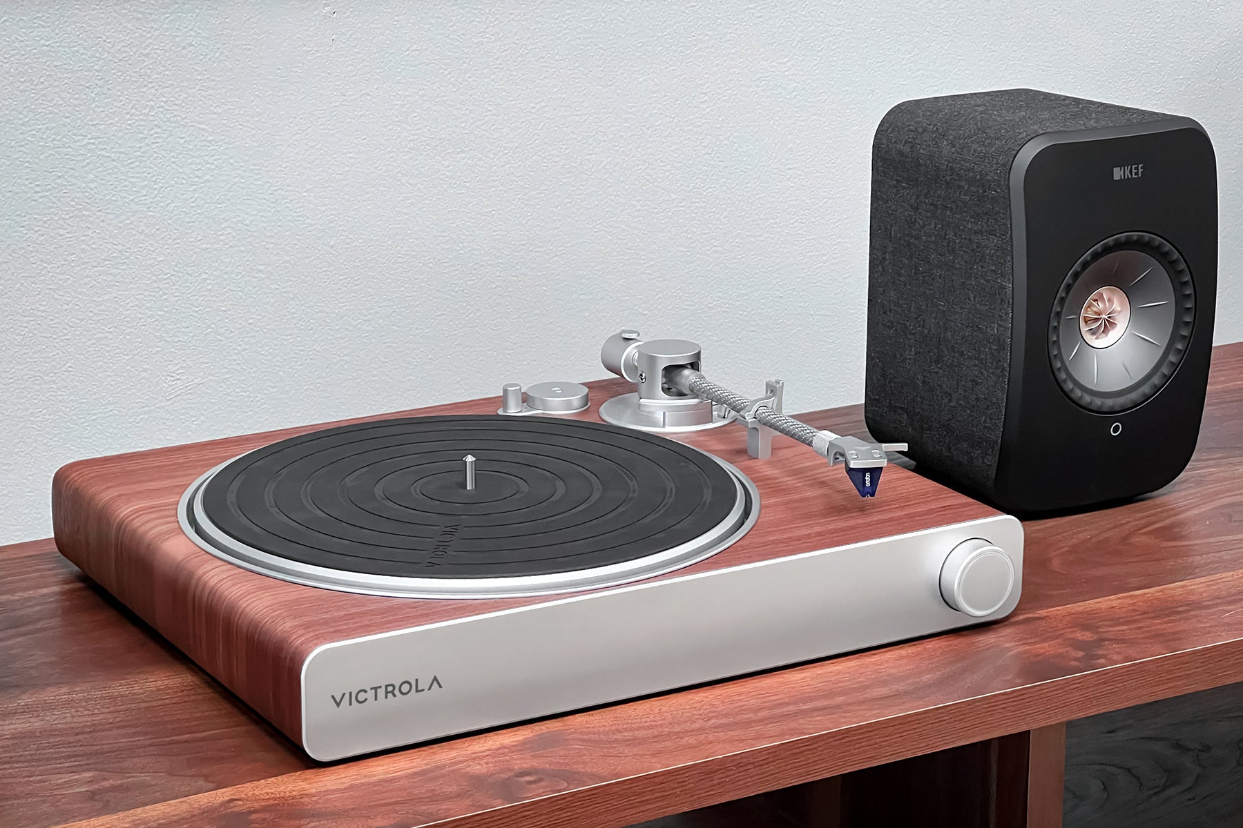Victrola Stream Carbon Works with Sonos Turntable | Victrola.com